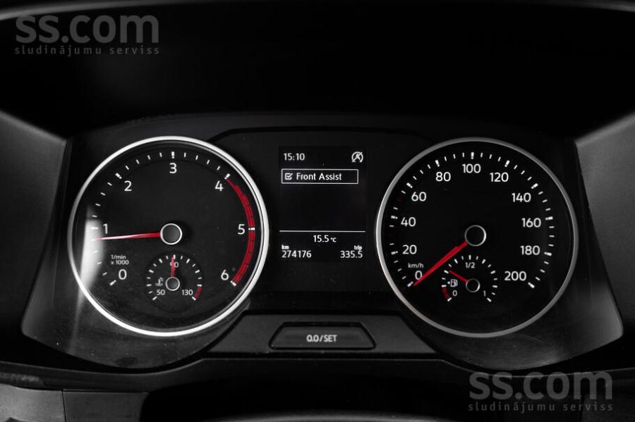 White Volkswagen Crafter 2018 in Riga, with an engine capacity of 2.00 L and mileage of 274 thousand km for 15300 €, photo 11 on AUTOMOTO.COM.LV