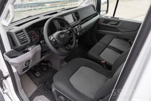 White Volkswagen Crafter 2018 in Riga, with an engine capacity of 2.00 L and mileage of 274 thousand km for 15300 €, photo 24 on AUTOMOTO.COM.LV