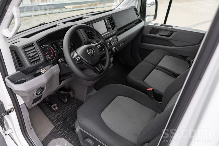 White Volkswagen Crafter 2018 in Riga, with an engine capacity of 2.00 L and mileage of 274 thousand km for 15300 €, photo 24 on AUTOMOTO.COM.LV
