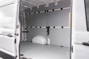 White Volkswagen Crafter 2018 in Riga, with an engine capacity of 2.00 L and mileage of 274 thousand km for 15300 €, photo 31 on AUTOMOTO.COM.LV