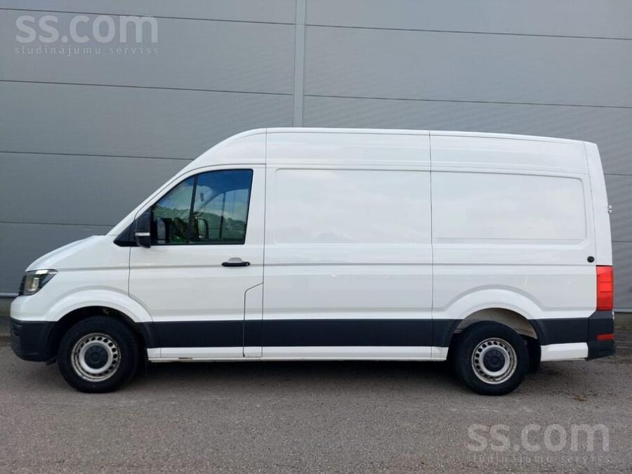 White Volkswagen Crafter 2018 in Riga, with an engine capacity of 2.00 L and mileage of 274 thousand km for 12705 €, photo 1 on AUTOMOTO.COM.LV
