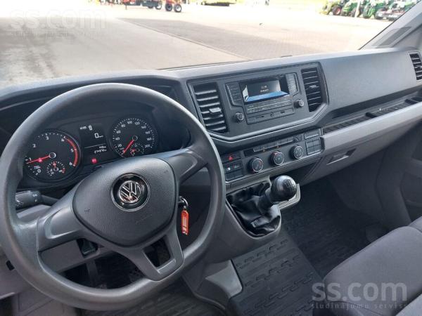 White Volkswagen Crafter 2018 in Riga, with an engine capacity of 2.00 L and mileage of 274 thousand km for 12705 €, photo 8 on AUTOMOTO.COM.LV