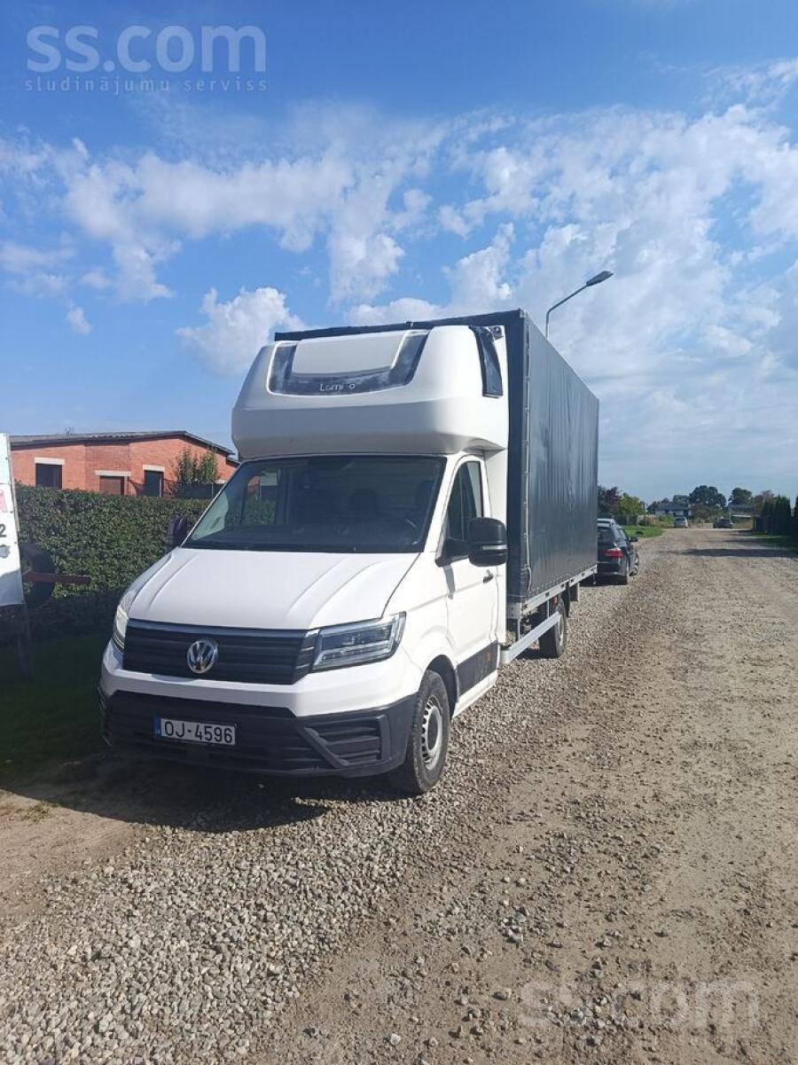 White Volkswagen Crafter 2018 in Bauska, with an engine capacity of 2.00 L and mileage of 476 thousand km for 12000 €, photo 1 on AUTOMOTO.COM.LV