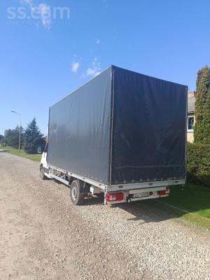 White Volkswagen Crafter 2018 in Bauska, with an engine capacity of 2.00 L and mileage of 476 thousand km for 12000 €, photo 4 on AUTOMOTO.COM.LV