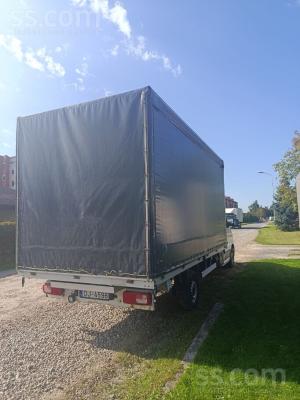 White Volkswagen Crafter 2018 in Bauska, with an engine capacity of 2.00 L and mileage of 476 thousand km for 12000 €, photo 5 on AUTOMOTO.COM.LV