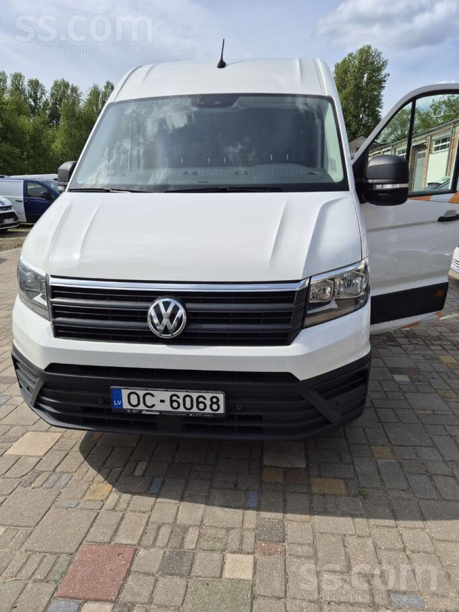 White Volkswagen Crafter 2019 in Riga, with an engine capacity of 2.00 L and mileage of 189 thousand km for 20449 €, photo 1 on AUTOMOTO.COM.LV
