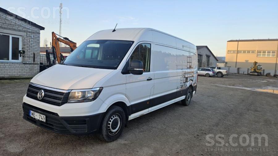 White Volkswagen Crafter 2019 in Jelgava, with an engine capacity of 2.00 L and mileage of 340 thousand km for 16000 €, photo 2 on AUTOMOTO.COM.LV