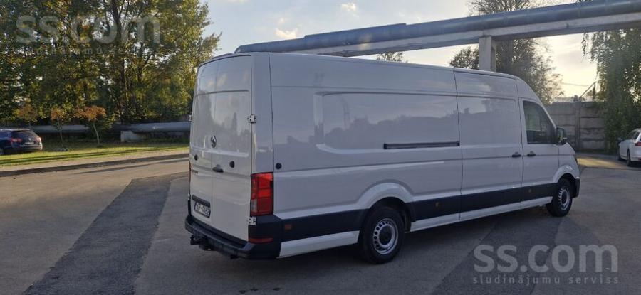 White Volkswagen Crafter 2019 in Riga, with an engine capacity of 2.00 L and mileage of 299 thousand km for 14000 €, photo 4 on AUTOMOTO.COM.LV