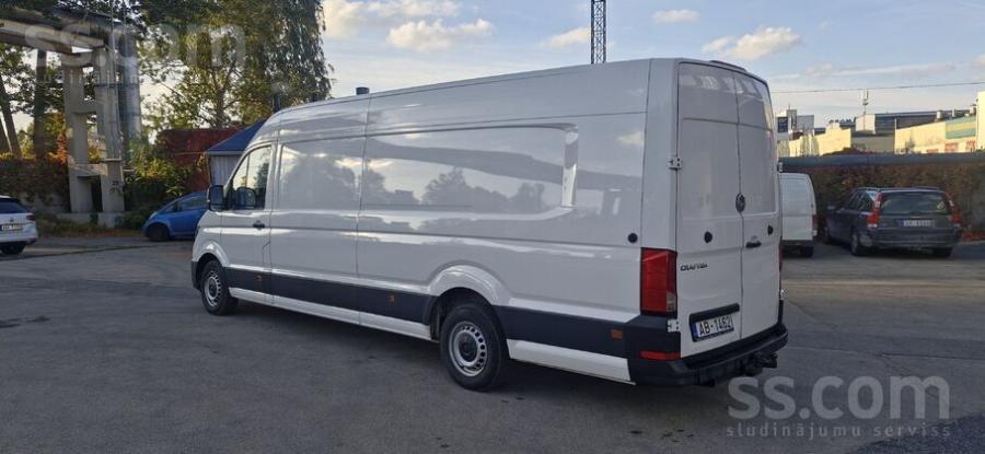 White Volkswagen Crafter 2019 in Riga, with an engine capacity of 2.00 L and mileage of 299 thousand km for 14000 €, photo 5 on AUTOMOTO.COM.LV