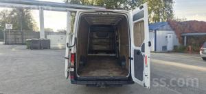 White Volkswagen Crafter 2019 in Riga, with an engine capacity of 2.00 L and mileage of 299 thousand km for 14000 €, photo 6 on AUTOMOTO.COM.LV