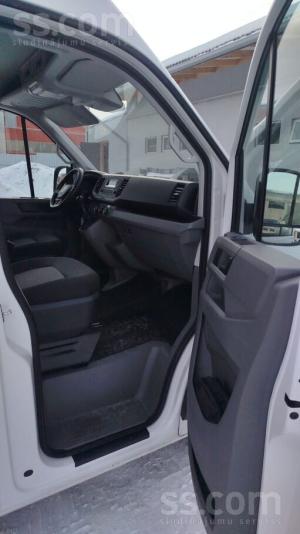 Balts Volkswagen Crafter 2019 Daugavpils, ar dzinēja tilpumu 2.00 L un nobraukumu 38 tūkst. km par 26600 €, foto 8 vietnē AUTOMOTO.COM.LV