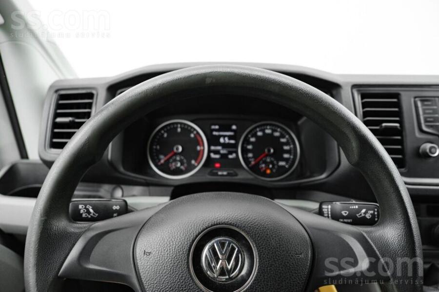 White Volkswagen Crafter 2019 in Riga, with an engine capacity of 2.00 L and mileage of 189 thousand km for 12900 €, photo 12 on AUTOMOTO.COM.LV