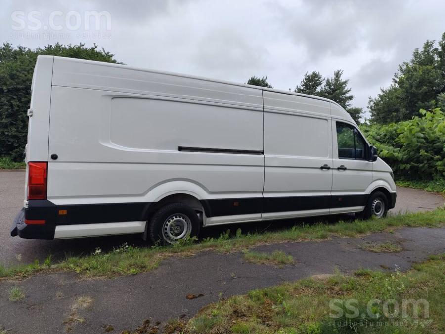 White Volkswagen Crafter 2019 in Riga, with an engine capacity of 2.00 L and mileage of 247 thousand km for 16100 €, photo 5 on AUTOMOTO.COM.LV