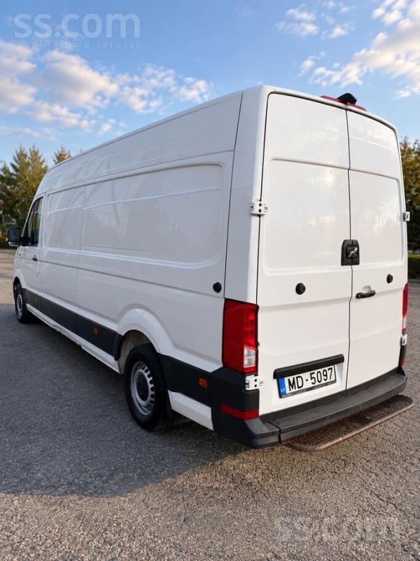 White Volkswagen Crafter 2019 in Ogre, with an engine capacity of 2.00 L and mileage of 209 thousand km for 17900 €, photo 3 on AUTOMOTO.COM.LV