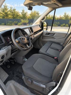 White Volkswagen Crafter 2019 in Ogre, with an engine capacity of 2.00 L and mileage of 209 thousand km for 17900 €, photo 5 on AUTOMOTO.COM.LV