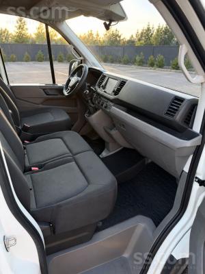 White Volkswagen Crafter 2019 in Ogre, with an engine capacity of 2.00 L and mileage of 209 thousand km for 17900 €, photo 6 on AUTOMOTO.COM.LV