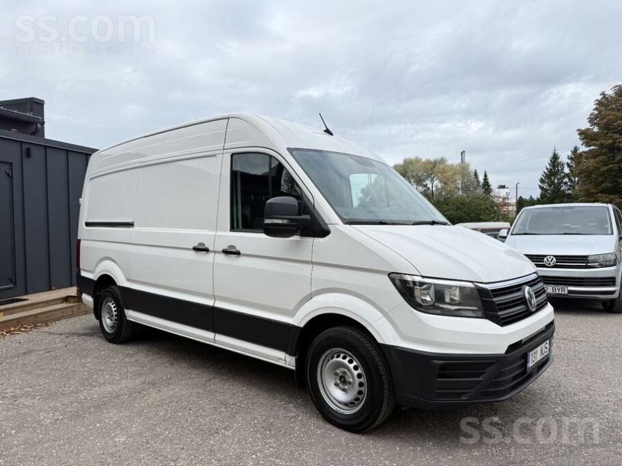 White Volkswagen Crafter 2019 in Tallinn, with an engine capacity of 2.00 L and mileage of 346 thousand km for 10999 €, photo 12 on AUTOMOTO.COM.LV
