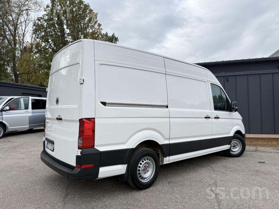 White Volkswagen Crafter 2019 in Tallinn, with an engine capacity of 2.00 L and mileage of 346 thousand km for 10999 €, photo 14 on AUTOMOTO.COM.LV