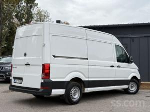 White Volkswagen Crafter 2019 in Tallinn, with an engine capacity of 2.00 L and mileage of 346 thousand km for 10999 €, photo 15 on AUTOMOTO.COM.LV