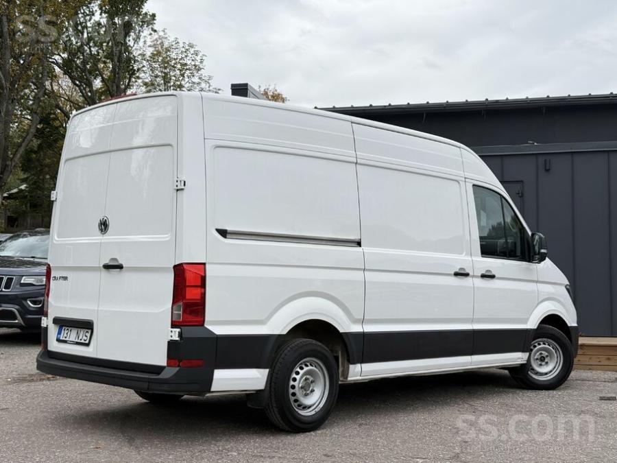 White Volkswagen Crafter 2019 in Tallinn, with an engine capacity of 2.00 L and mileage of 346 thousand km for 10999 €, photo 15 on AUTOMOTO.COM.LV