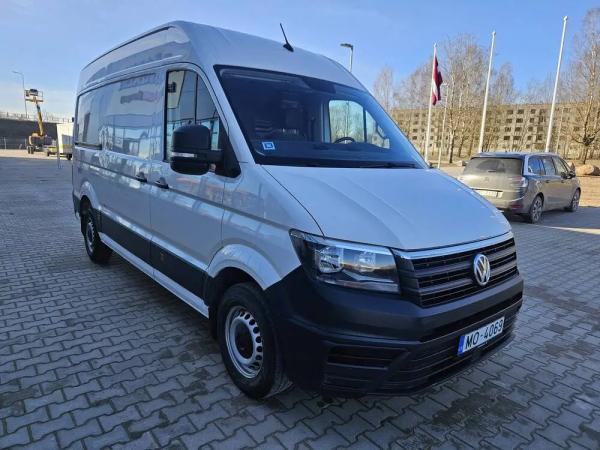 White Volkswagen Crafter 2020 in Jekabpils, with an engine capacity of 2.00 L and mileage of 229 thousand km for 17990 €, photo 3 on AUTOMOTO.COM.LV