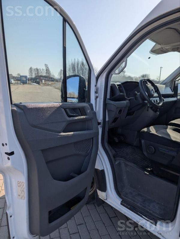 Balts Volkswagen Crafter 2020 Rīga, ar dzinēja tilpumu 2.00 L un nobraukumu 74 tūkst. km par 19900 €, foto 7 vietnē AUTOMOTO.COM.LV