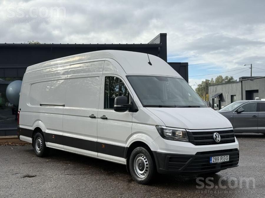 White Volkswagen Crafter 2020 in Tallinn, with an engine capacity of 2.00 L and mileage of 483 thousand km for 13999 €, photo 6 on AUTOMOTO.COM.LV
