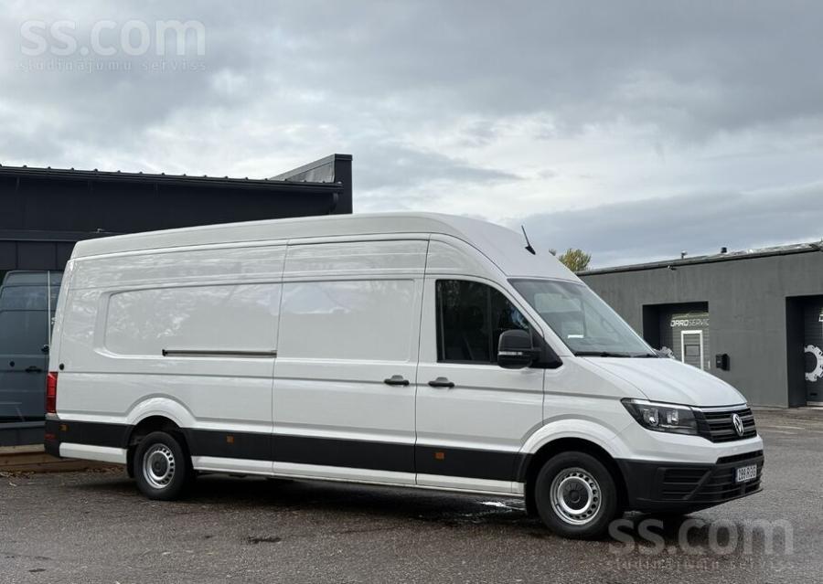 White Volkswagen Crafter 2020 in Tallinn, with an engine capacity of 2.00 L and mileage of 483 thousand km for 13999 €, photo 7 on AUTOMOTO.COM.LV