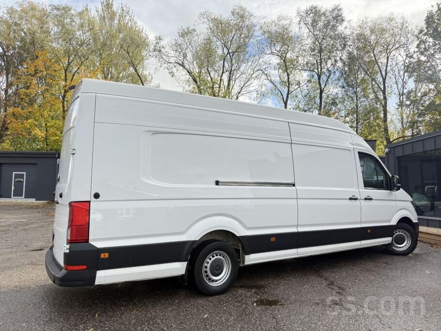 White Volkswagen Crafter 2020 in Tallinn, with an engine capacity of 2.00 L and mileage of 483 thousand km for 13999 €, photo 15 on AUTOMOTO.COM.LV