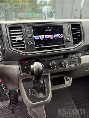 White Volkswagen Crafter 2020 in Tallinn, with an engine capacity of 2.00 L and mileage of 483 thousand km for 13999 €, photo 25 on AUTOMOTO.COM.LV