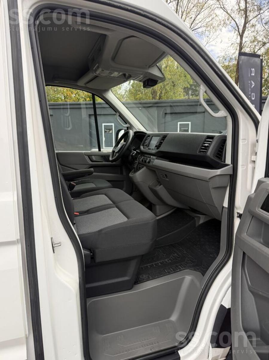 White Volkswagen Crafter 2020 in Tallinn, with an engine capacity of 2.00 L and mileage of 483 thousand km for 13999 €, photo 27 on AUTOMOTO.COM.LV