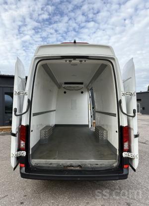 White Volkswagen Crafter 2020 in Tallinn, with an engine capacity of 2.00 L and mileage of 454 thousand km for 14500 €, photo 18 on AUTOMOTO.COM.LV