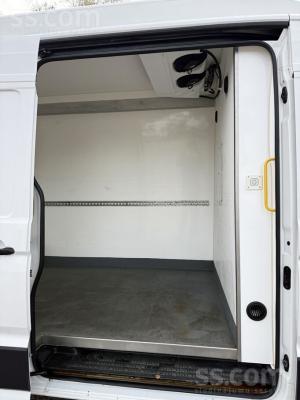 White Volkswagen Crafter 2020 in Tallinn, with an engine capacity of 2.00 L and mileage of 454 thousand km for 14500 €, photo 19 on AUTOMOTO.COM.LV