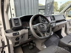 White Volkswagen Crafter 2020 in Tallinn, with an engine capacity of 2.00 L and mileage of 454 thousand km for 14500 €, photo 26 on AUTOMOTO.COM.LV