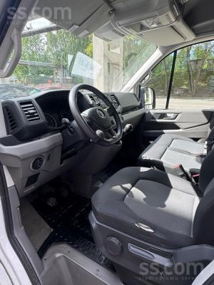 White Volkswagen Crafter 2021 in Riga, with an engine capacity of 2.00 L and mileage of 254 thousand km for 16000 €, photo 5 on AUTOMOTO.COM.LV