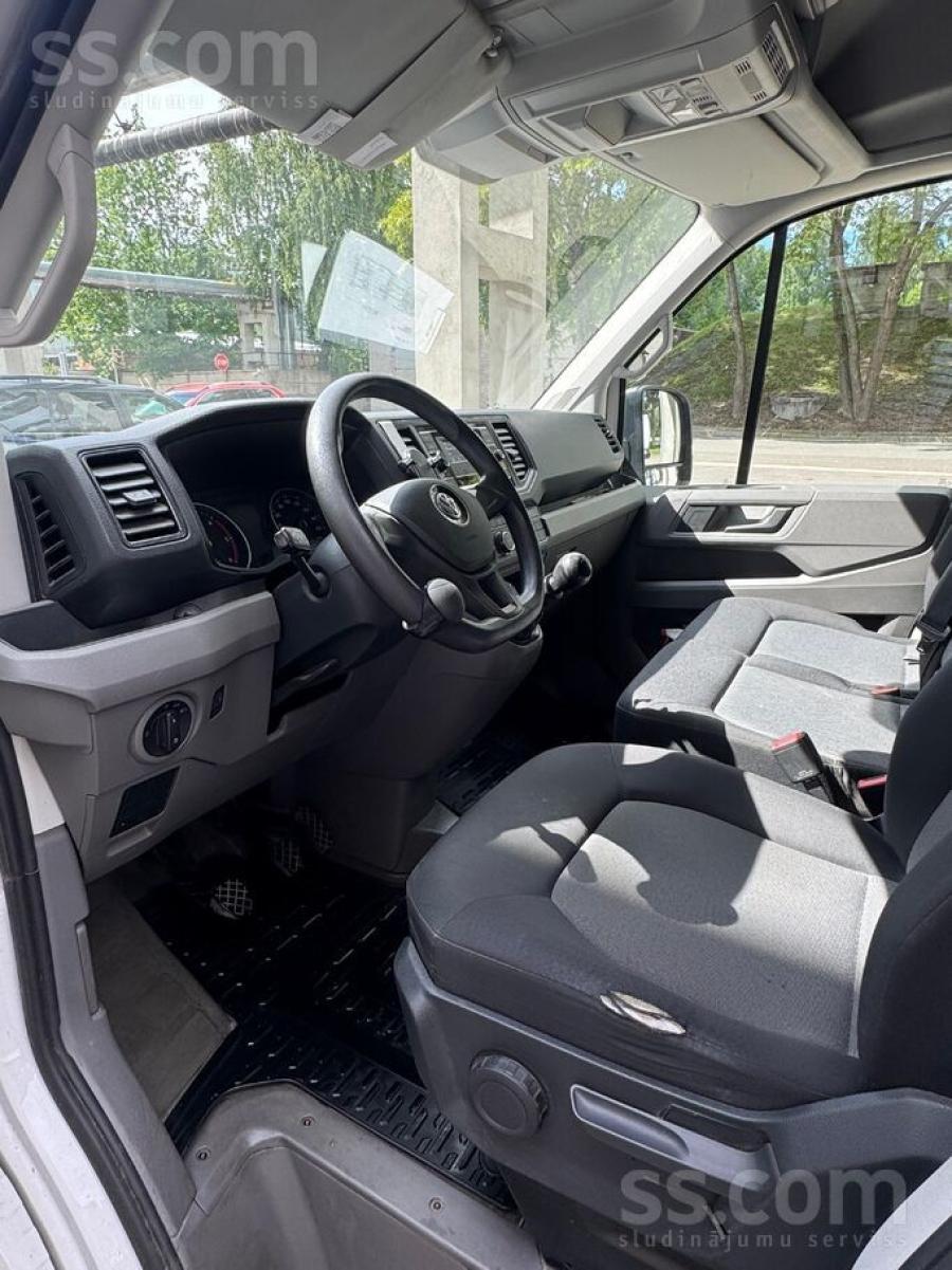 White Volkswagen Crafter 2021 in Riga, with an engine capacity of 2.00 L and mileage of 254 thousand km for 16000 €, photo 5 on AUTOMOTO.COM.LV