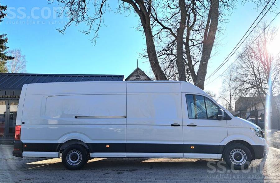 White Volkswagen Crafter 2021 in Riga, with an engine capacity of 2.00 L and mileage of 0 thousand km for 27225 €, photo 7 on AUTOMOTO.COM.LV