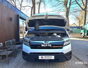 White Volkswagen Crafter 2021 in Riga, with an engine capacity of 2.00 L and mileage of 0 thousand km for 27225 €, photo 11 on AUTOMOTO.COM.LV