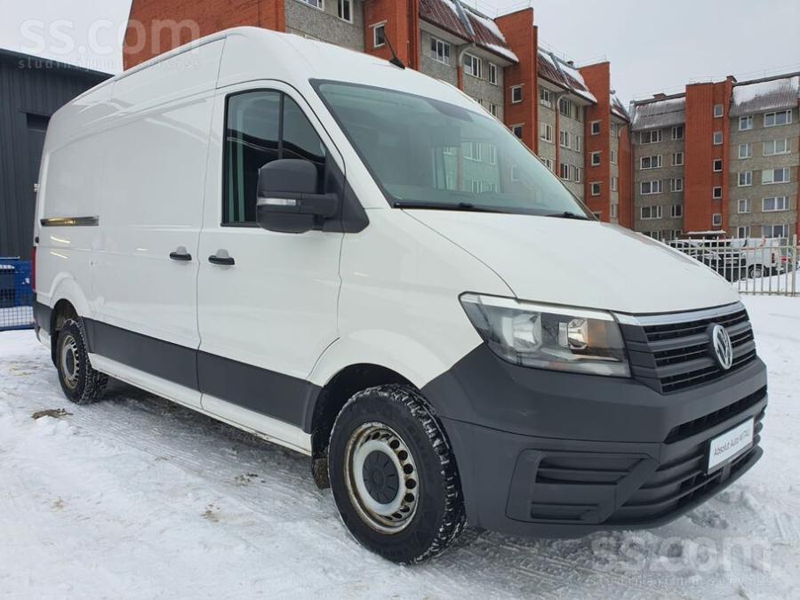 White Volkswagen Crafter 2021 in Jelgava, with an engine capacity of 2.00 L and mileage of 124 thousand km for 16000 €, photo 4 on AUTOMOTO.COM.LV