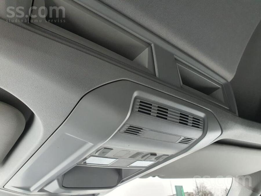 White Volkswagen Crafter 2021 in Jelgava, with an engine capacity of 2.00 L and mileage of 124 thousand km for 16000 €, photo 15 on AUTOMOTO.COM.LV