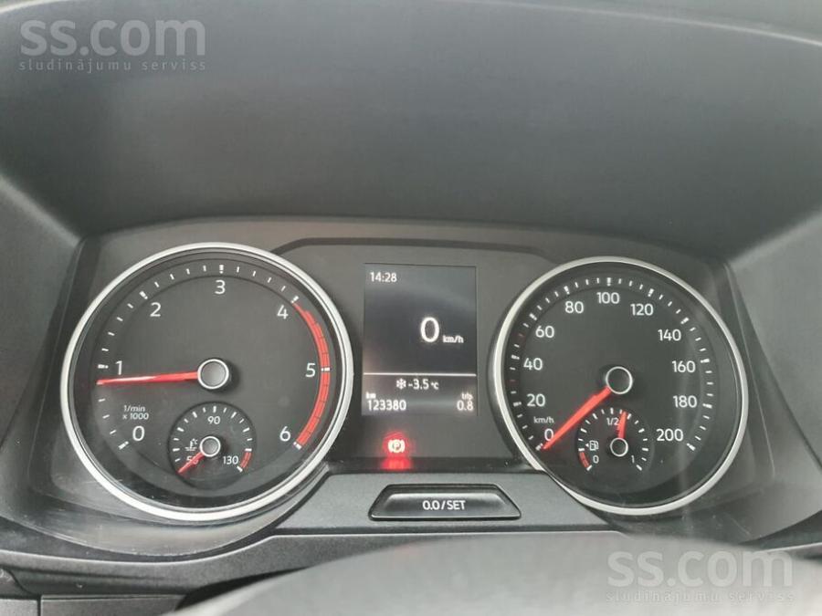 White Volkswagen Crafter 2021 in Jelgava, with an engine capacity of 2.00 L and mileage of 124 thousand km for 16000 €, photo 17 on AUTOMOTO.COM.LV