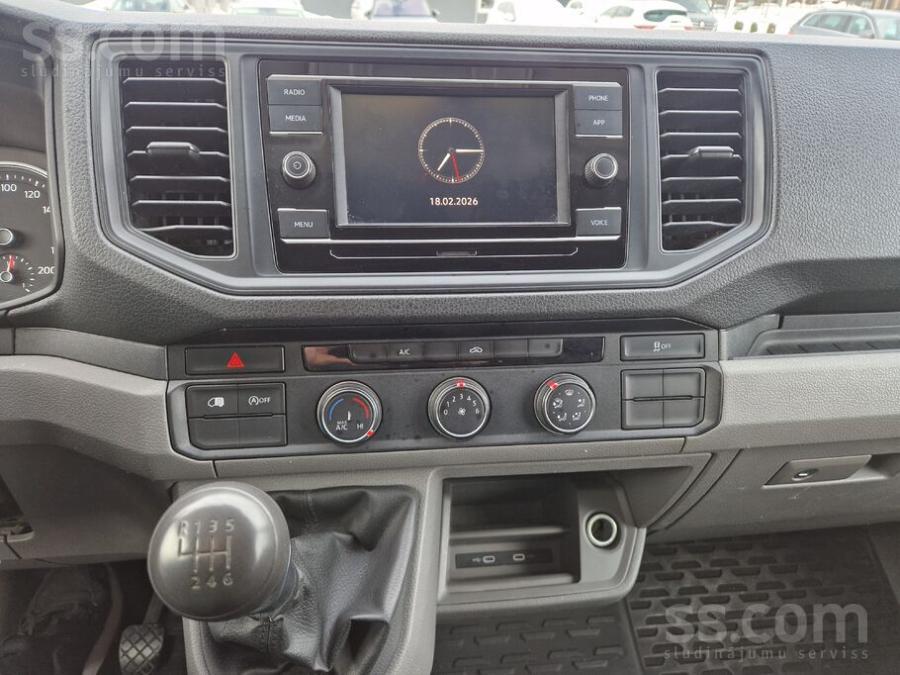 Balts Volkswagen Crafter 2021 Jelgava, ar dzinēja tilpumu 2.00 L un nobraukumu 112 tūkst. km par 16500 €, foto 12 vietnē AUTOMOTO.COM.LV