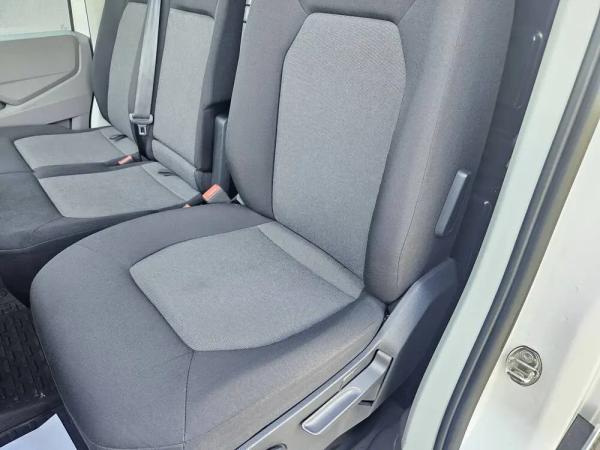 Balts Volkswagen Crafter 2021 Jēkabpils, ar dzinēja tilpumu 2.00 L un nobraukumu 190 tūkst. km par 17990 €, foto 10 vietnē AUTOMOTO.COM.LV