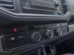 Balts Volkswagen Crafter 2021 Jēkabpils, ar dzinēja tilpumu 2.00 L un nobraukumu 190 tūkst. km par 17990 €, foto 22 vietnē AUTOMOTO.COM.LV