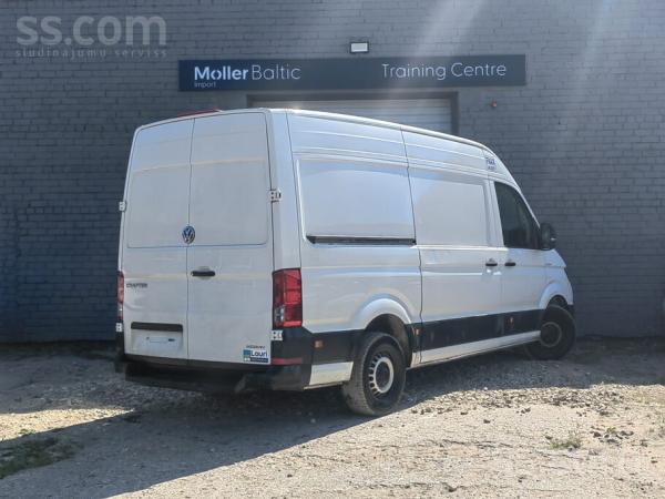 White Volkswagen Crafter 2021 in Jurmala, with an engine capacity of 2.00 L and mileage of 215 thousand km for 17950 €, photo 4 on AUTOMOTO.COM.LV