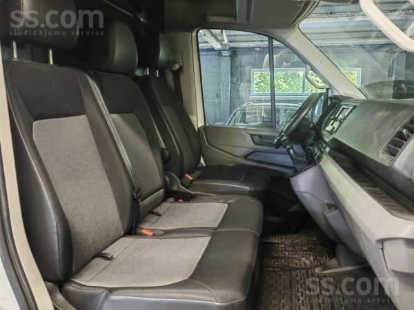 White Volkswagen Crafter 2021 in Jurmala, with an engine capacity of 2.00 L and mileage of 215 thousand km for 17950 €, photo 5 on AUTOMOTO.COM.LV