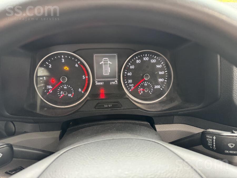 Balts Volkswagen Crafter 2021 Rīga, ar dzinēja tilpumu 2.00 L un nobraukumu 271 tūkst. km par 14900 €, foto 4 vietnē AUTOMOTO.COM.LV