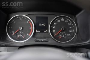 White Volkswagen Crafter 2021 in Riga, with an engine capacity of 2.00 L and mileage of 199 thousand km for 17300 €, photo 13 on AUTOMOTO.COM.LV