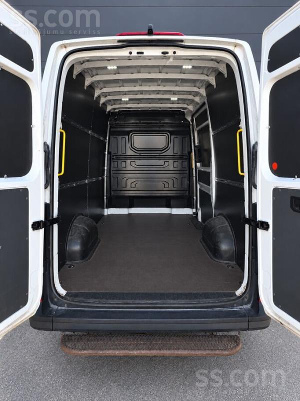 Volkswagen Crafter 2021 Ogre vietnÄ Balts Volkswagen Crafter 2021 Ogre, ar dzinÄja tilpumu 2.00 L un nobraukumu 224 tÅ«kst. km par 14500 ā¬, foto 4 vietnÄ AUTOMOTO.COM.LV