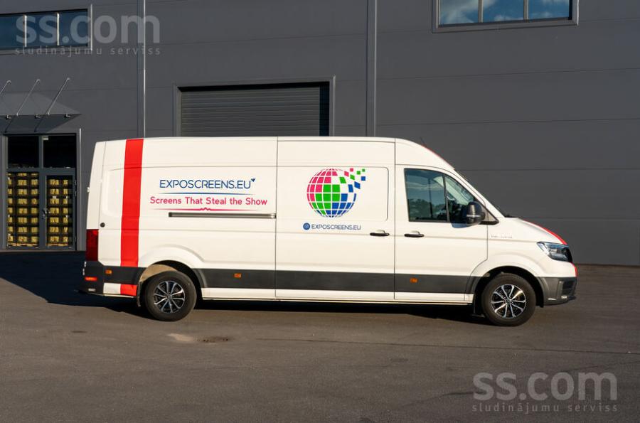 White Volkswagen Crafter 2022 in Riga, with an engine capacity of 2.00 L and mileage of 105 thousand km for 28000 €, photo 4 on AUTOMOTO.COM.LV
